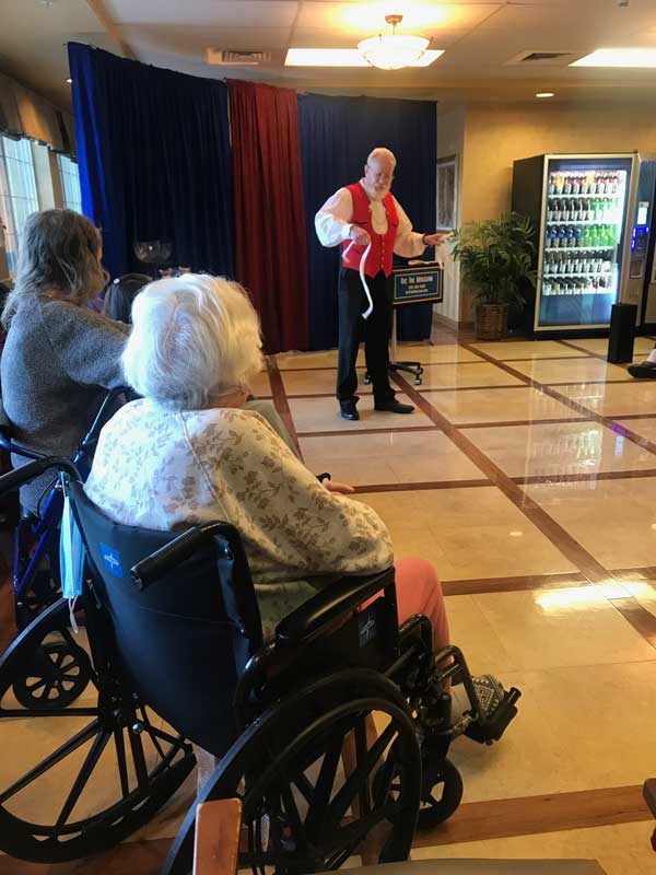 Senior Facility Magic Show - Ric the Magician